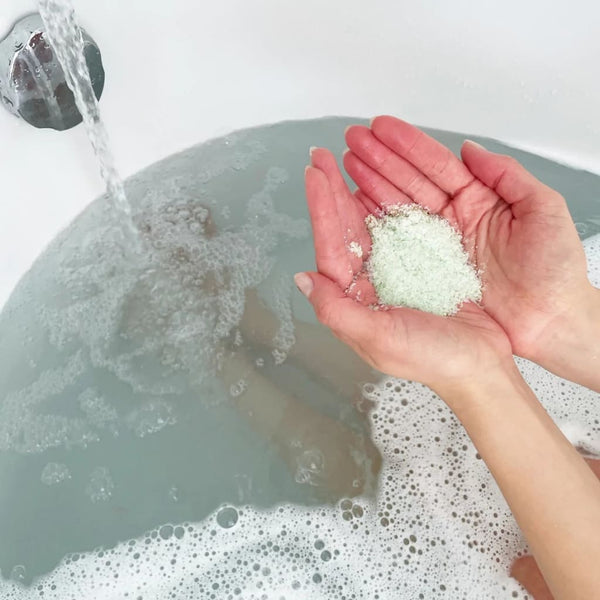 Odacité Energy Awakening Evergreen Bath Soak8 oz - introvert.